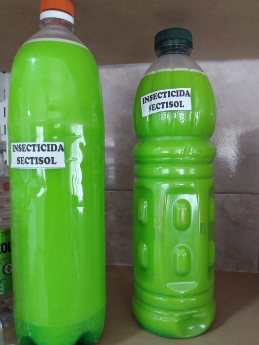 INSECTICIDA TIPO "SECTISOL" 1y1/2 LITRO -iq- :: NEO Limpieza